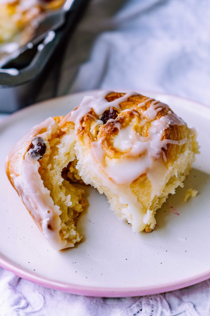 Curd and Cassis Jam Rolls (vegan) - Klara`s Life