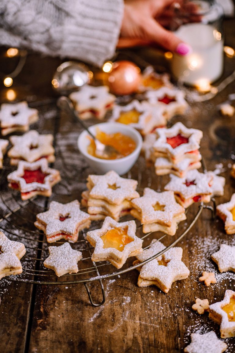 Christmas Cookies with raspberry and orange jam - Klara`s Life
