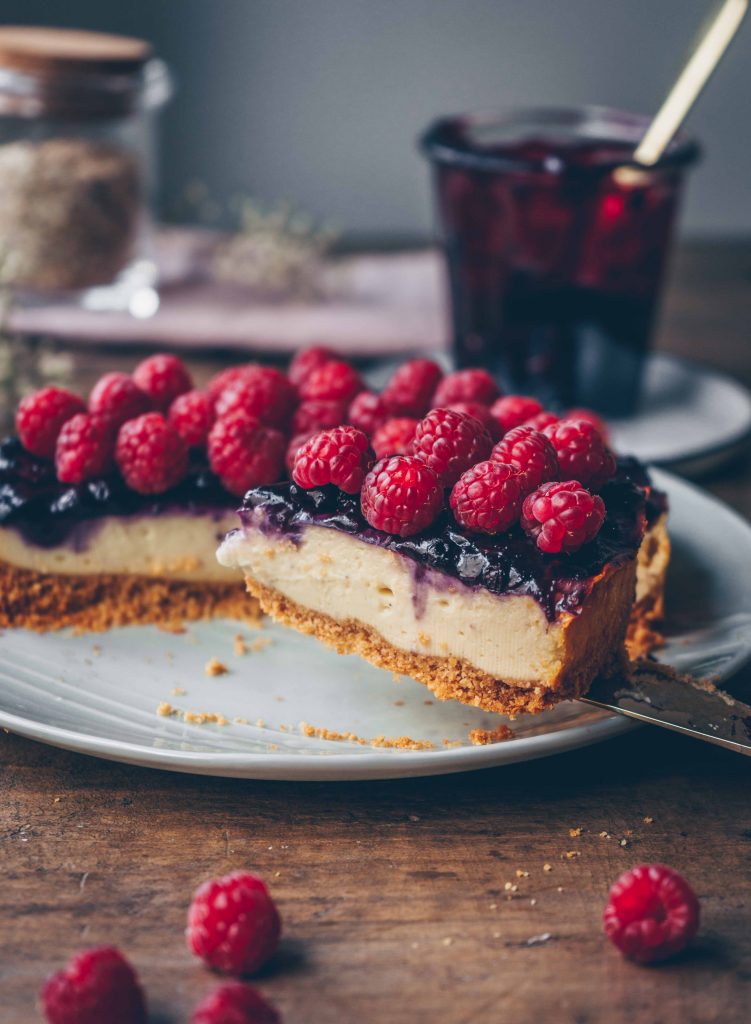 Cheesecake with blueberry compote - Klara`s Life