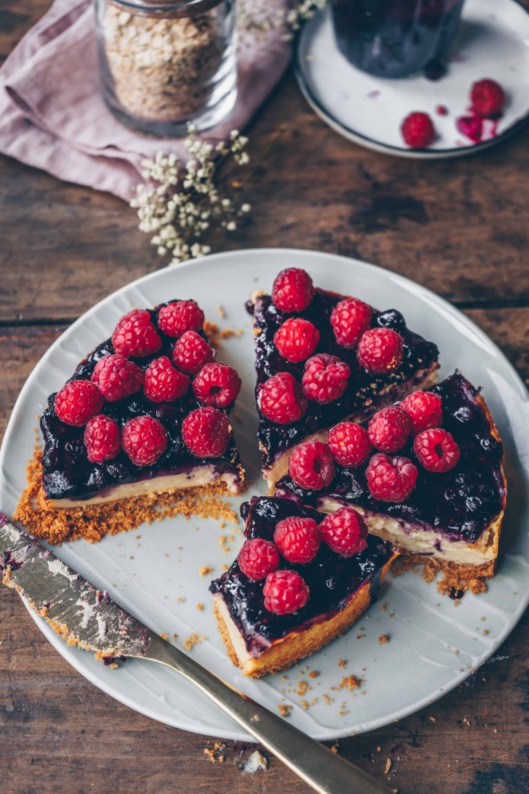 Cheesecake with blueberry compote - Klara`s Life