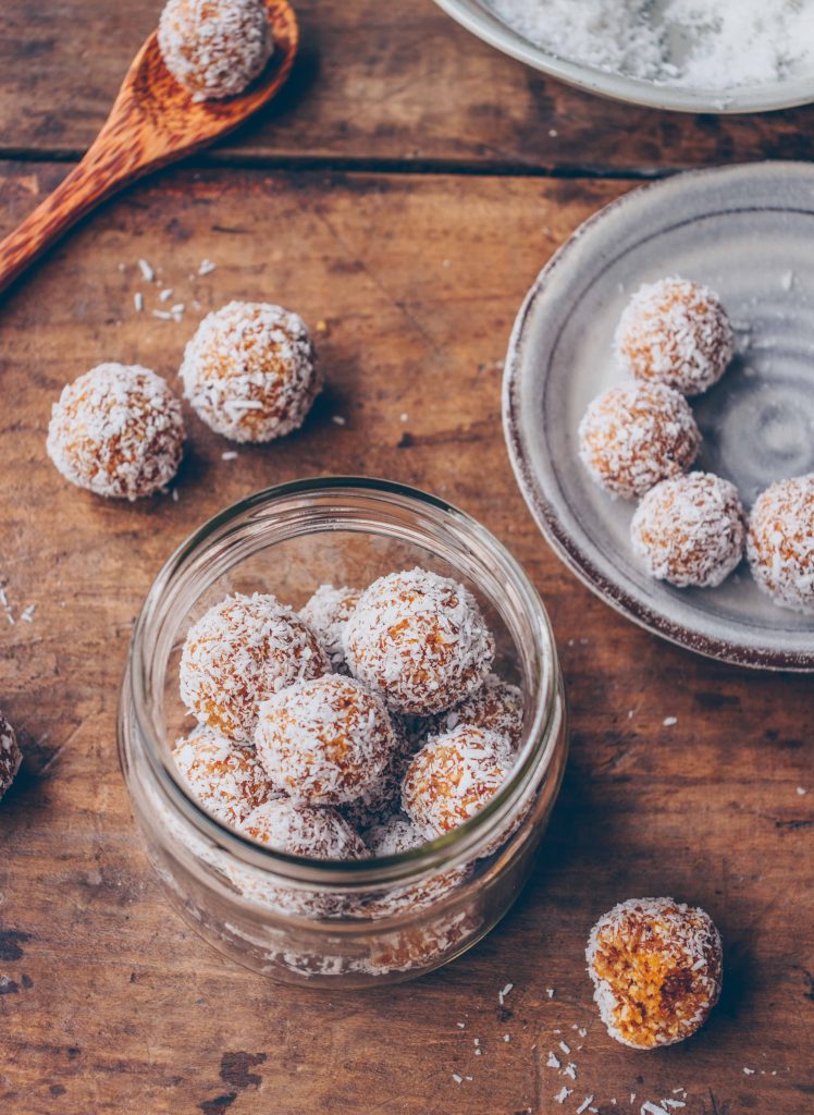Healthy Natural Mango Bliss Balls - Klara`s Life