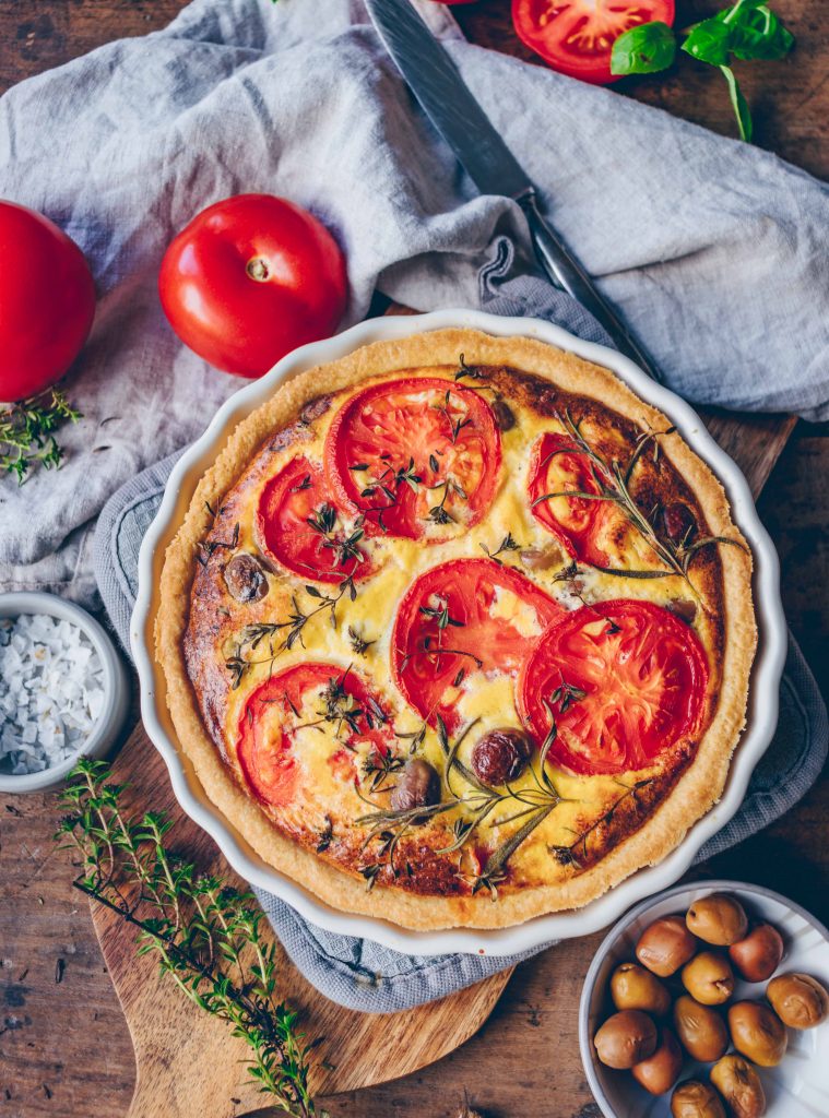 Tomato quiche with shortcrust - Klara`s Life